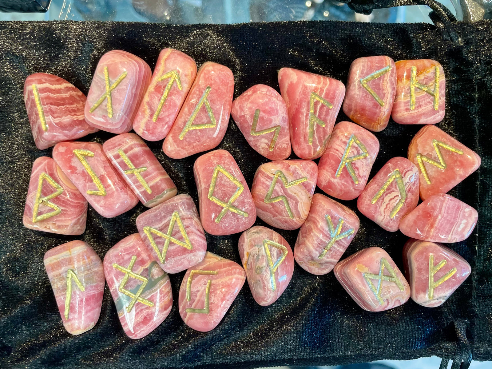 Runes - Futhark - Cast a Stone